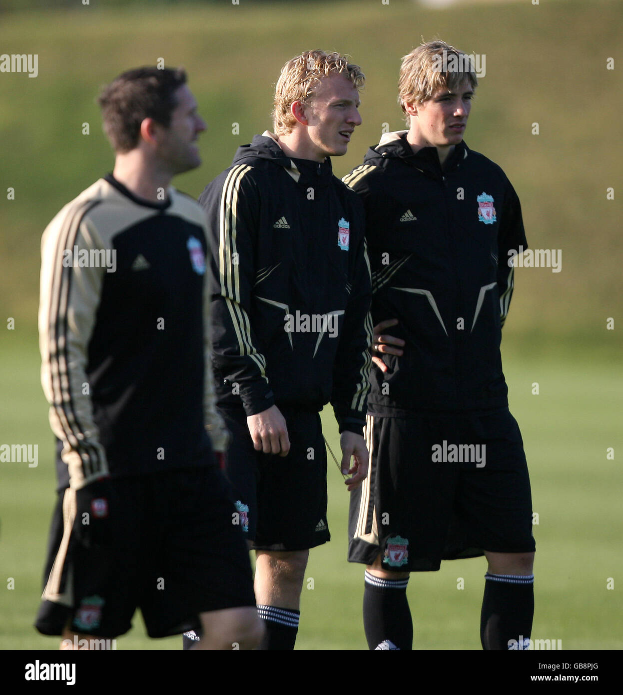 Dirk kuyt and fernando torres hi-res stock photography and images - Alamy