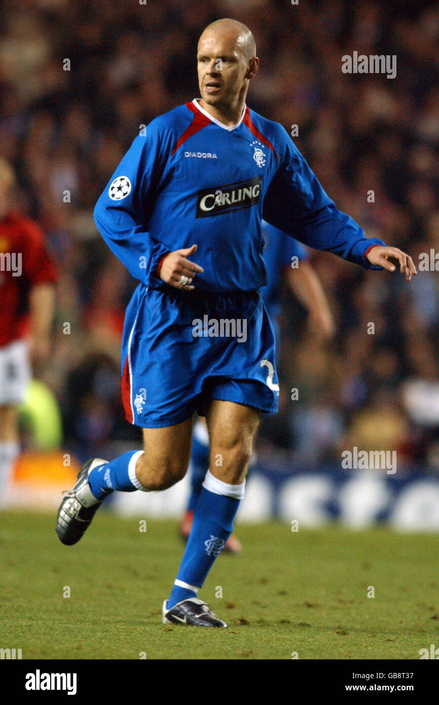 Rangers v manchester united henning berg hi-res stock photography and ...