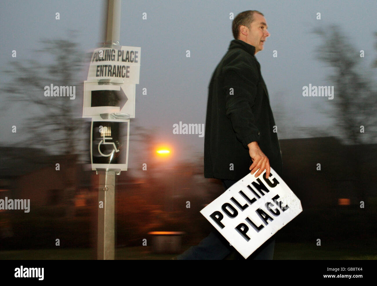School board election signs hi-res stock photography and images - Alamy