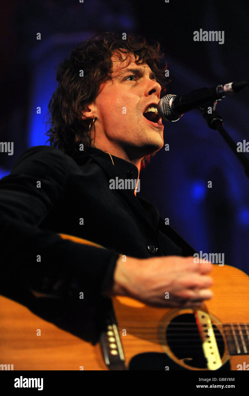 Johnny Borrell of Razorlight headlines day two of the Little Noise ...