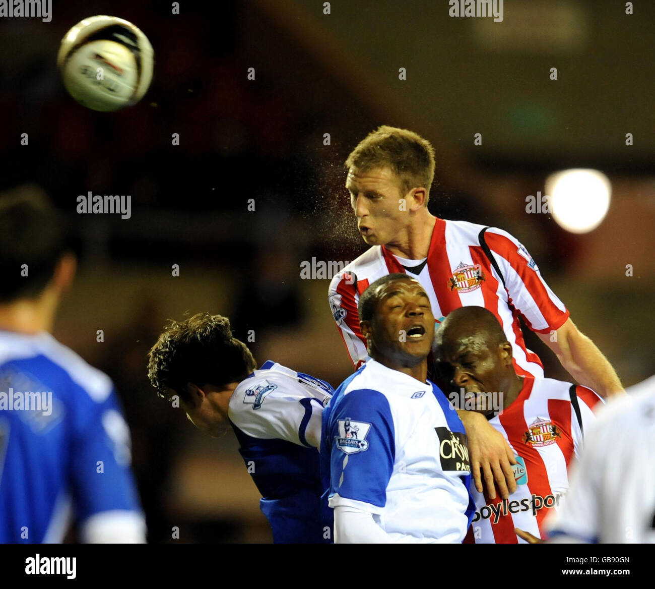 Footballer heads hi-res stock photography and images - Alamy