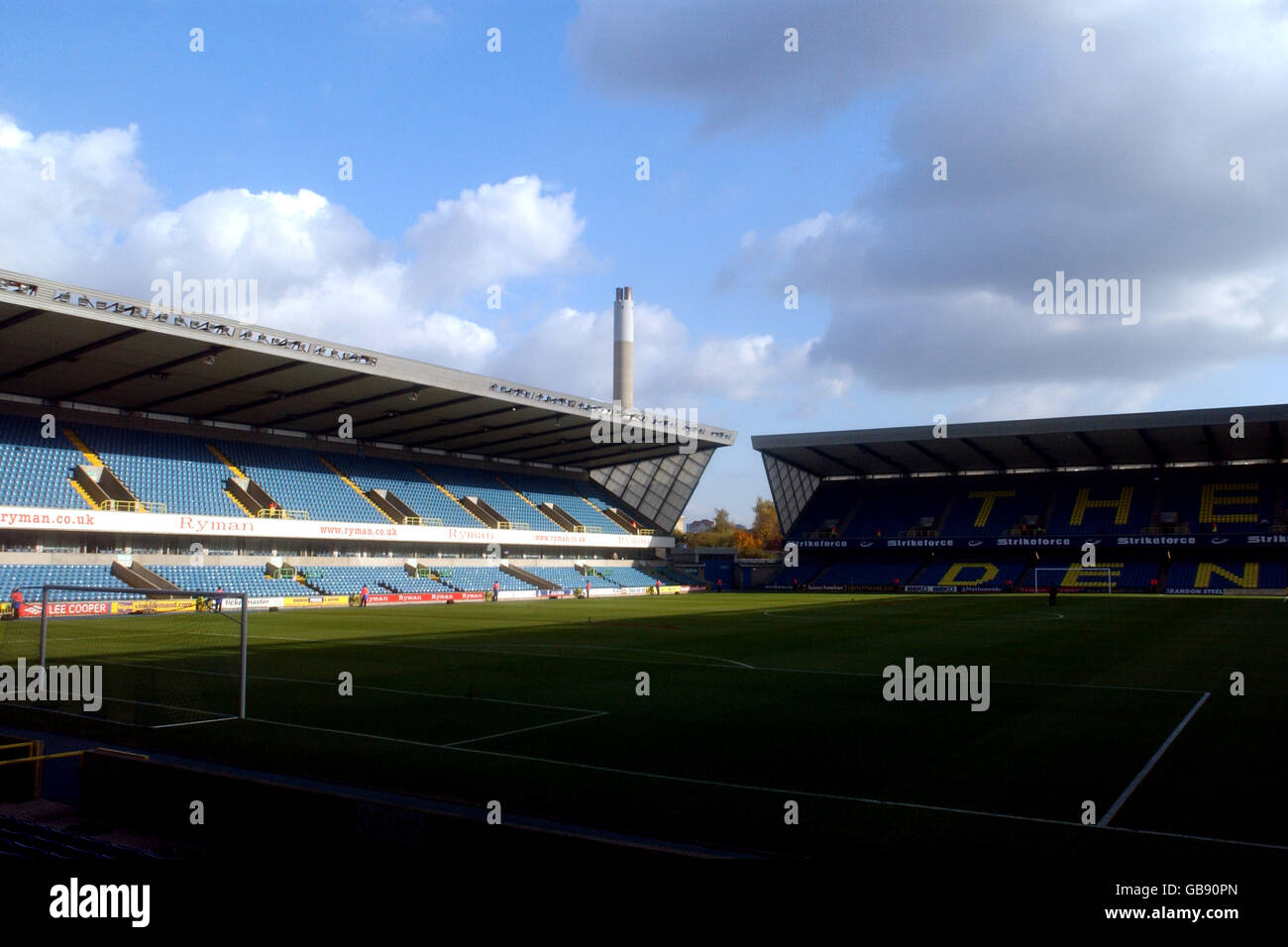 Millwall den general hi-res stock photography and images - Alamy