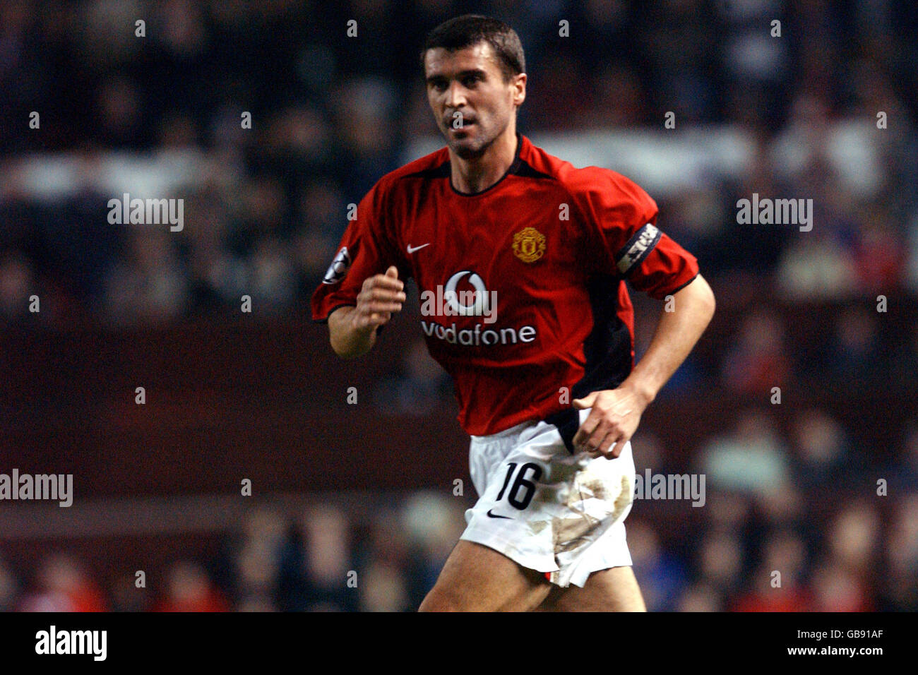 Manchester utd captain roy keane hi-res stock photography and images ...