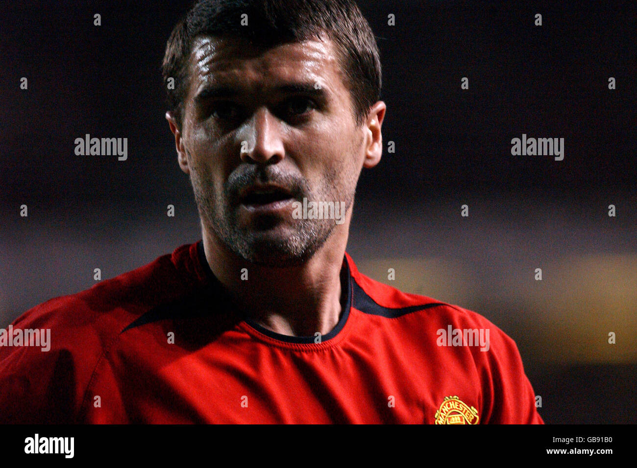 Manchester utd captain roy keane hi-res stock photography and images ...