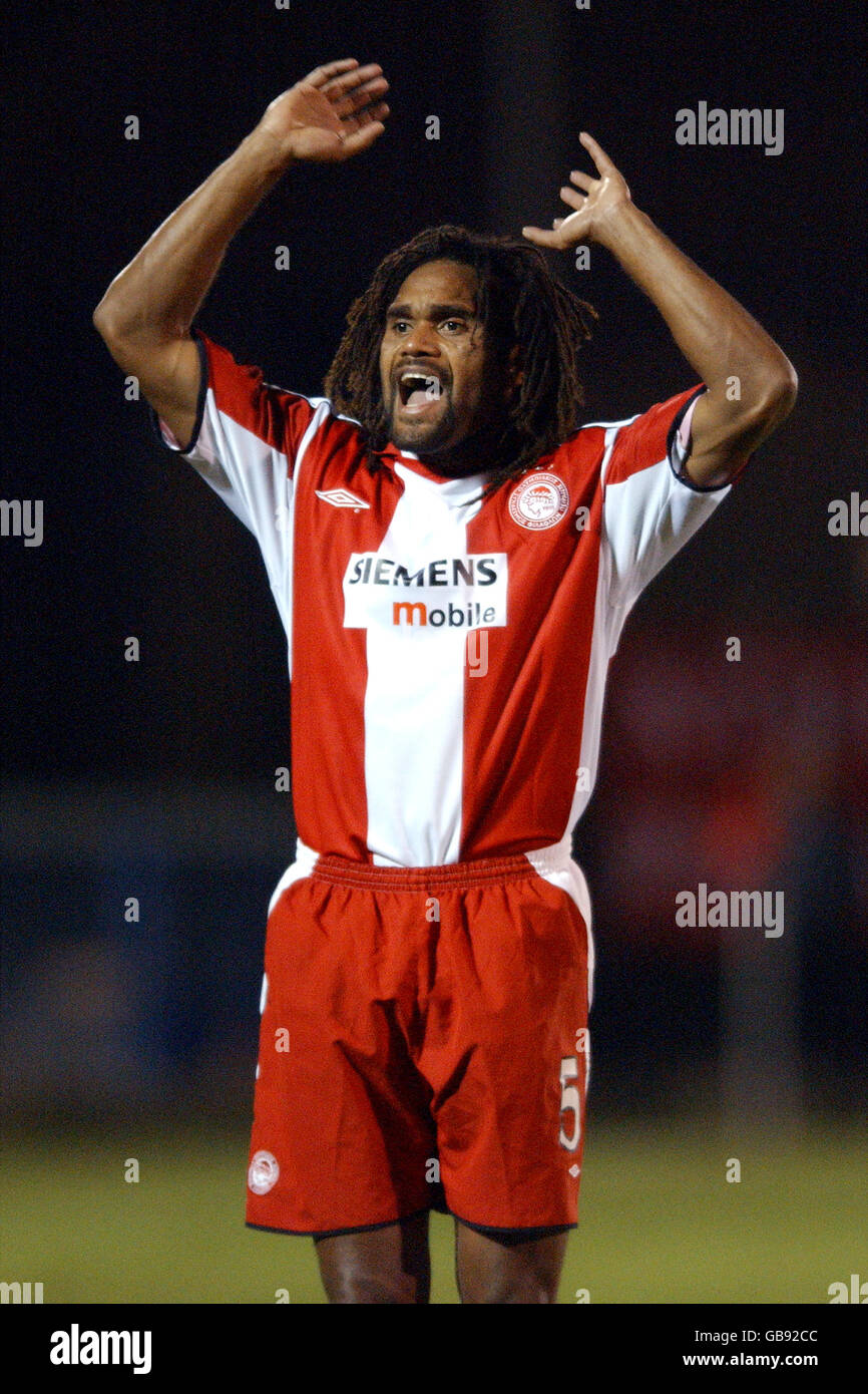 Christian karembeu champions league hi-res stock photography and images ...