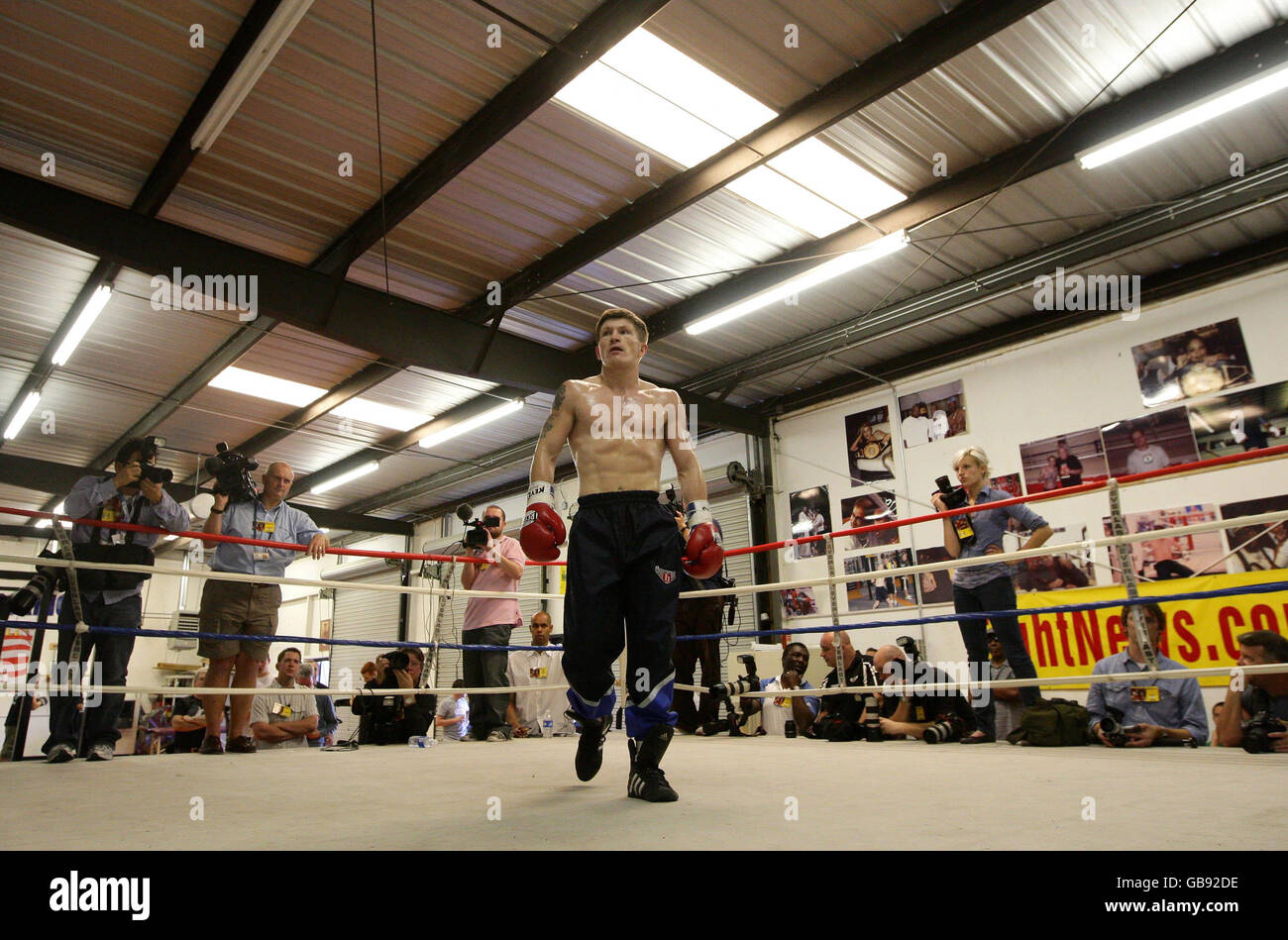 Boxing - Ricky Hatton Media Work Out - IBA Gym Stock Photo - Alamy