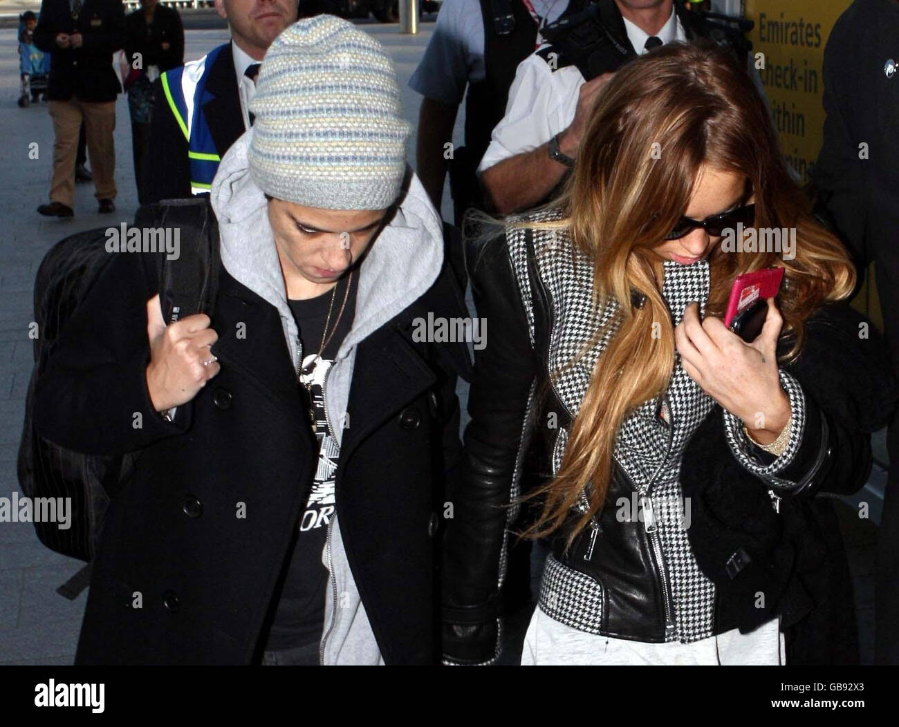Lindsay Lohan and Sam Ronson at Heathrow - London Stock Photo - Alamy