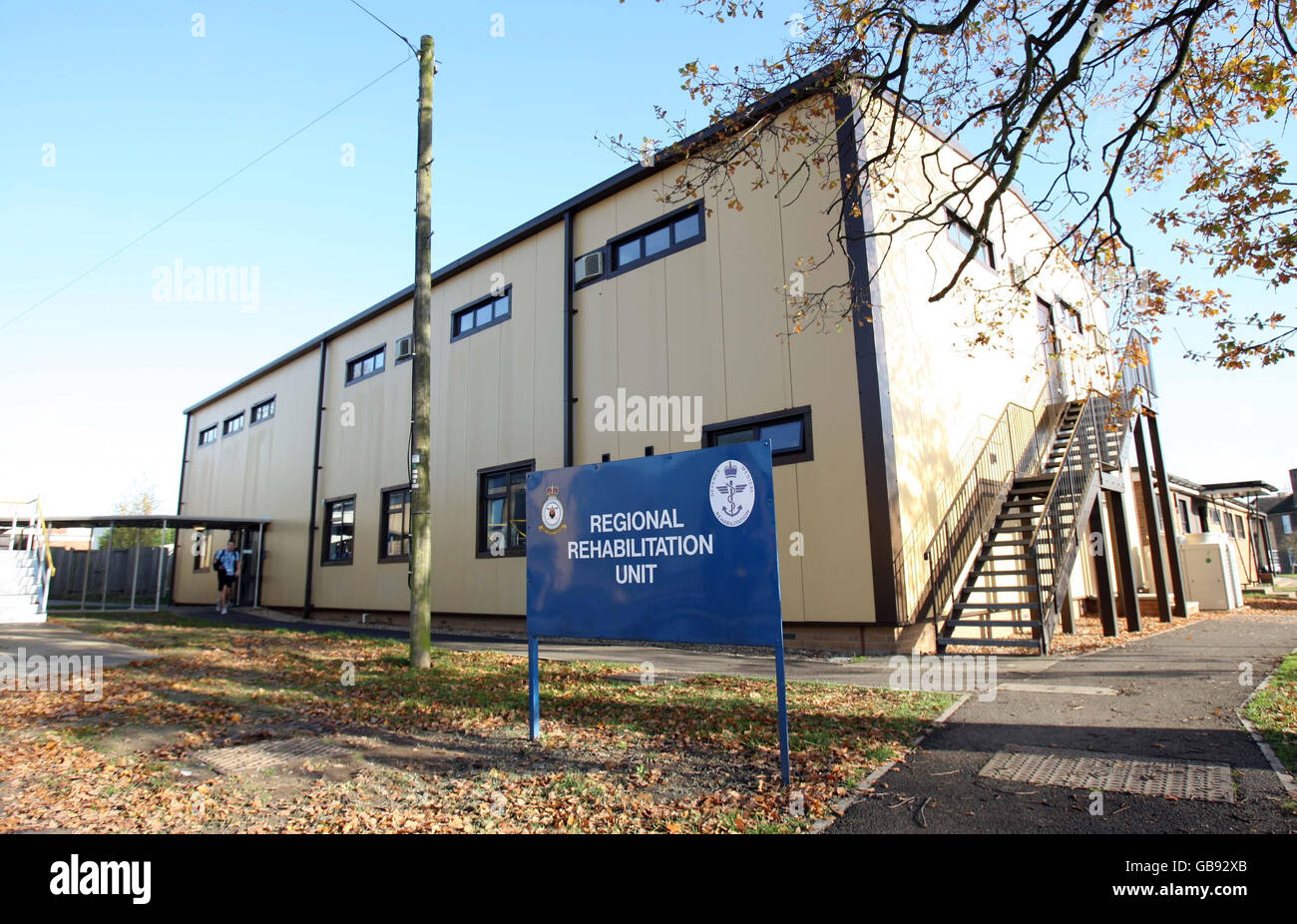 Former Spurs physio treating injured soldiers Stock Photo - Alamy