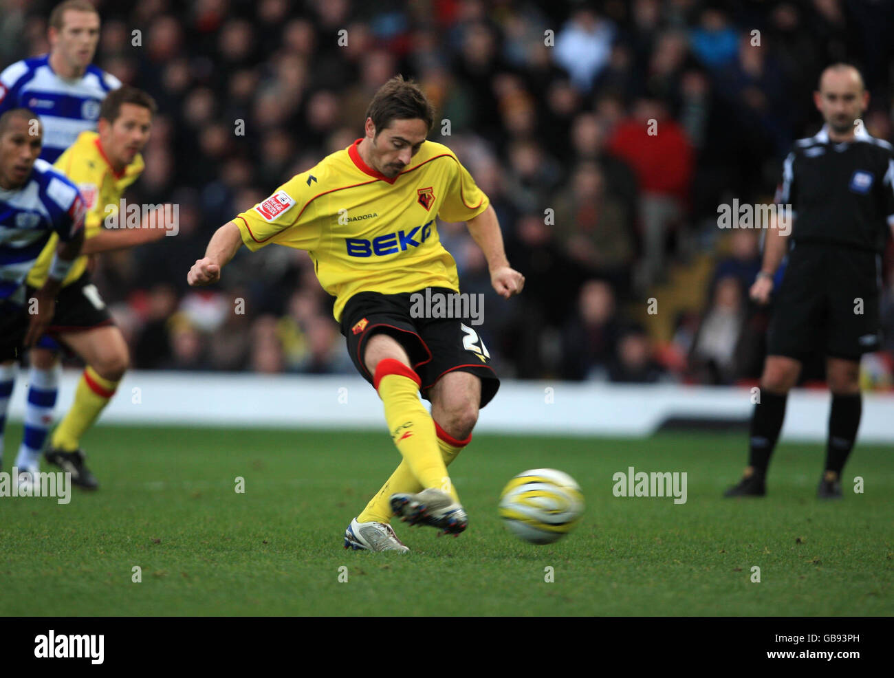 First english football league goal hi-res stock photography and images ...