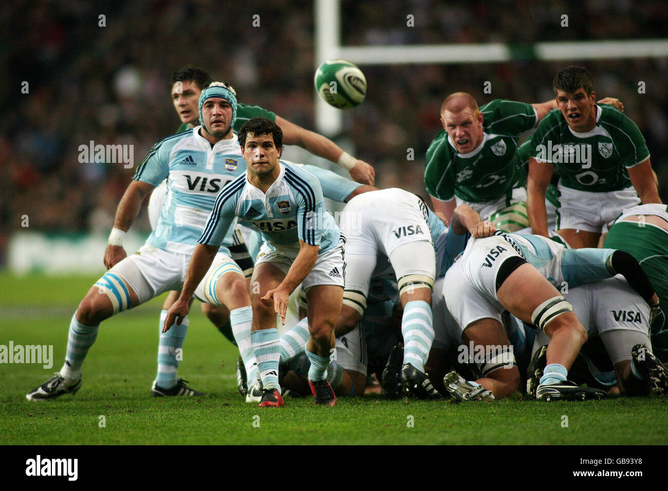 Full length passing mangsb hi-res stock photography and images - Alamy