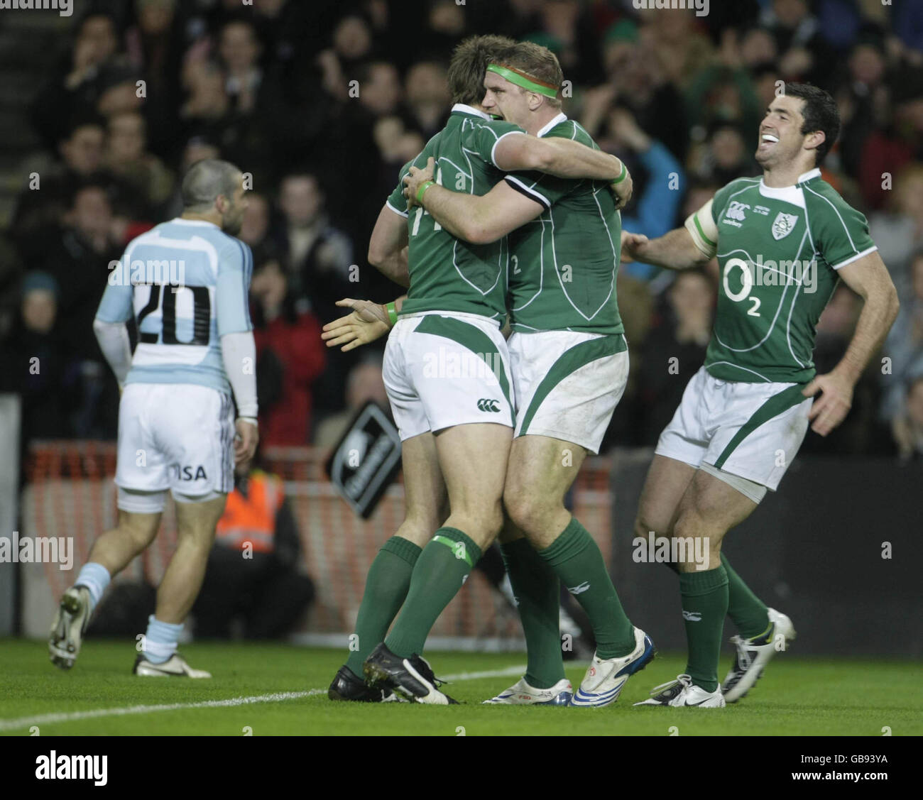 Rugby union action celebrating hugging sport hi-res stock photography ...