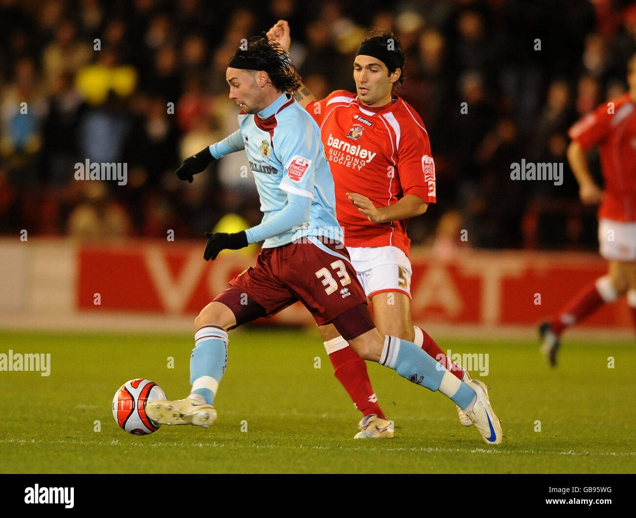 Barnsleys hugo colace and burnleys chris eagles hi-res stock ...