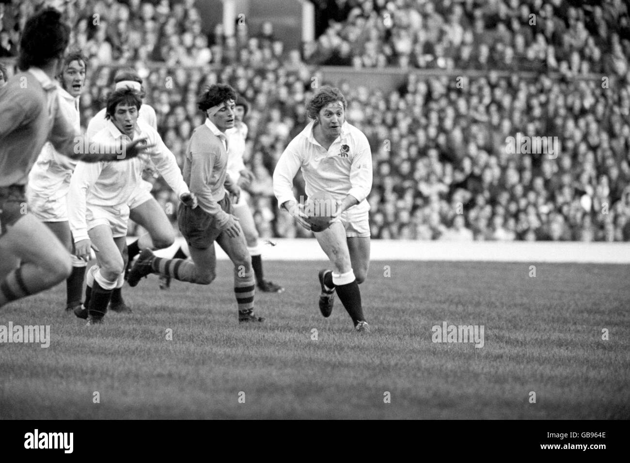 Rugby Union - Test Match - England v Australia. England's Steve Smith ...