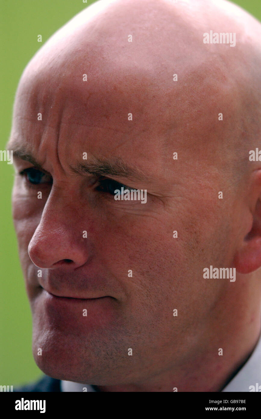 Jim duffy hi-res stock photography and images - Alamy