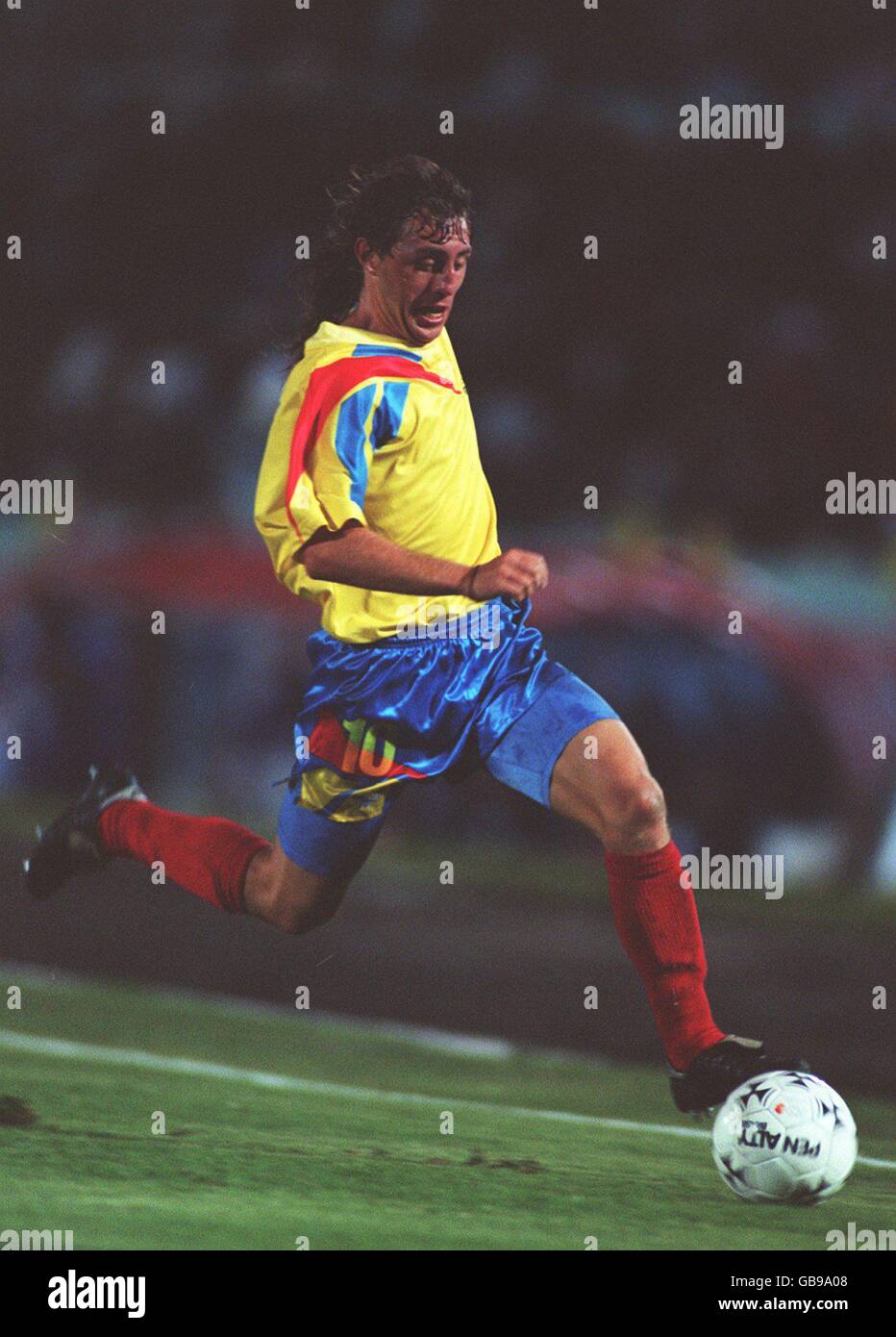 SOCCER. ALEX AGUINAGA, ECUADOR Stock Photo - Alamy