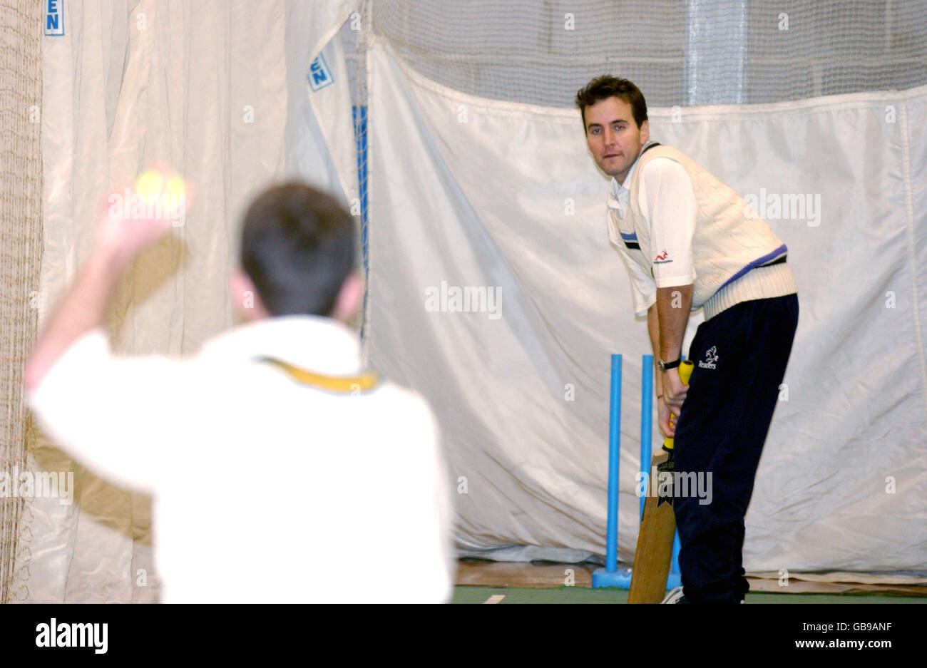 Surrey's coaching staff teach cricketers to become Level 2 coaches ...