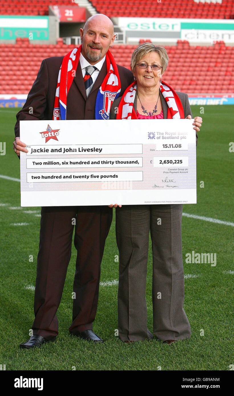 Lottery Lotto Celebrating Cheque High Resolution Stock Photography and ...