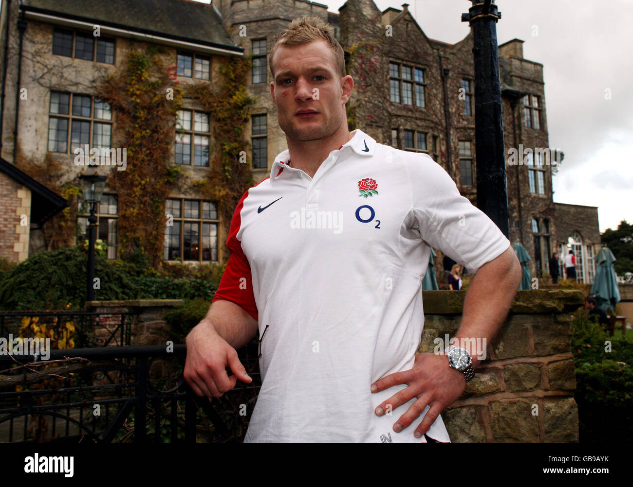 Noon following hi-res stock photography and images - Alamy