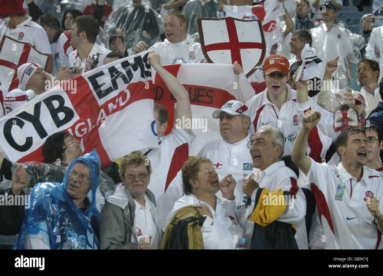 2003 rugby world cup final fans hi-res stock photography and images - Alamy