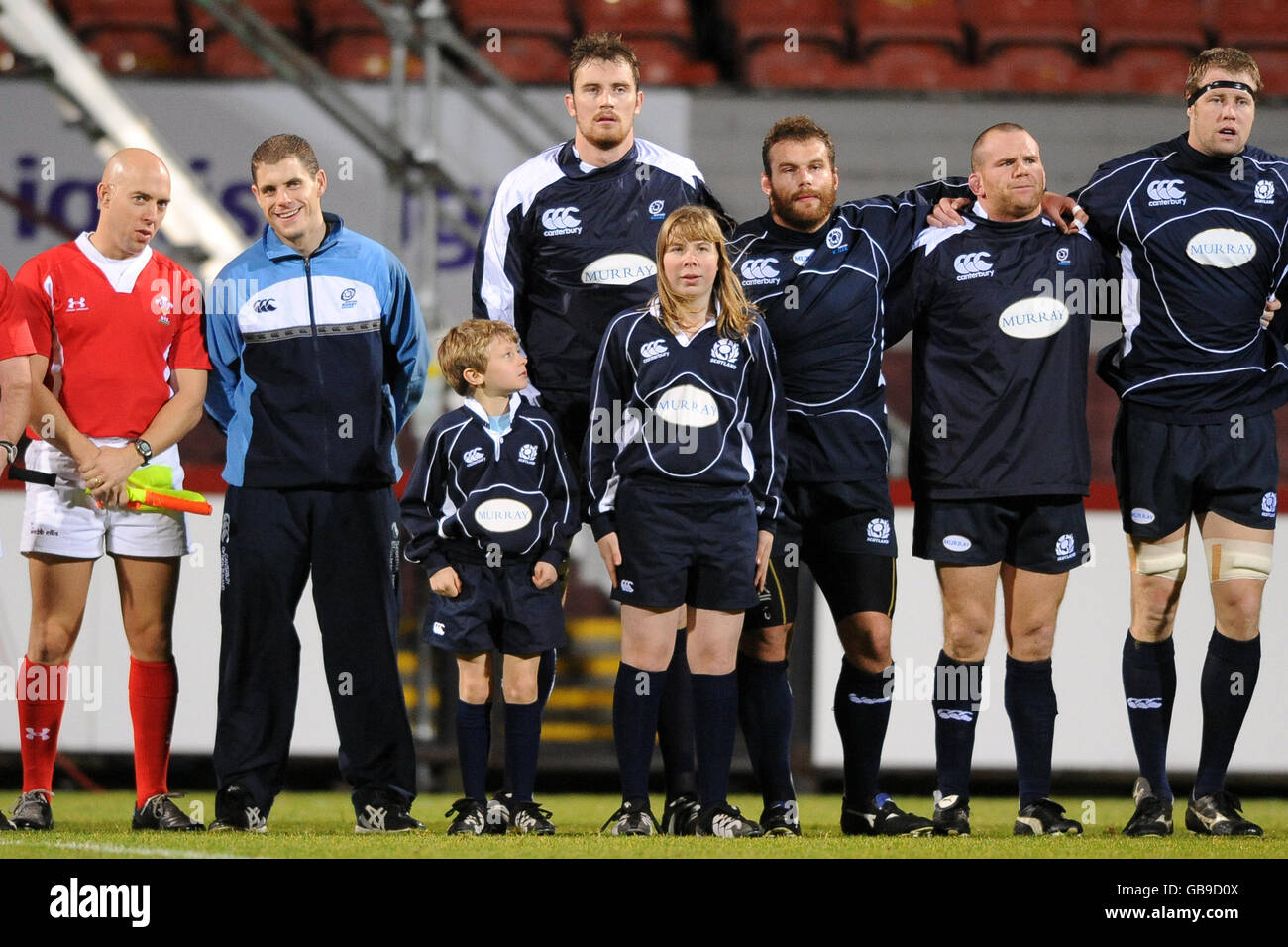 Rugby full length mascots hi-res stock photography and images - Alamy