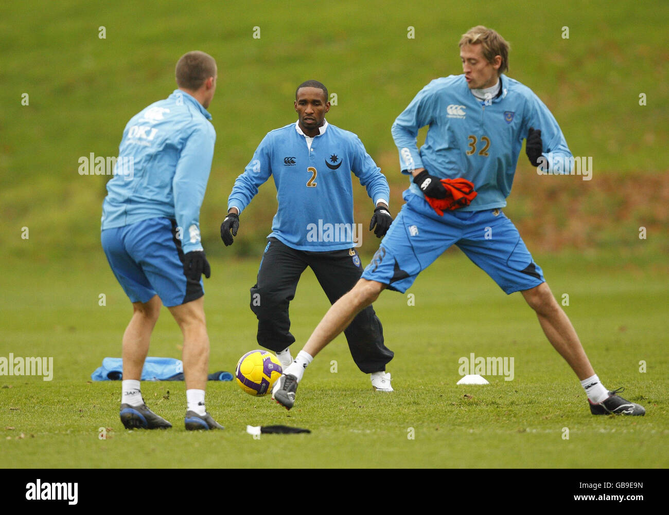 Portsmouths jermain defoe right hi-res stock photography and images - Alamy
