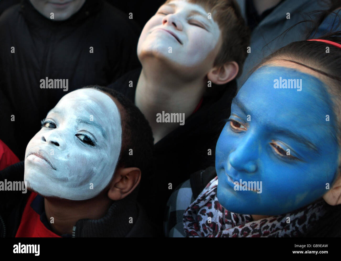 Painted face faces hi-res stock photography and images - Alamy