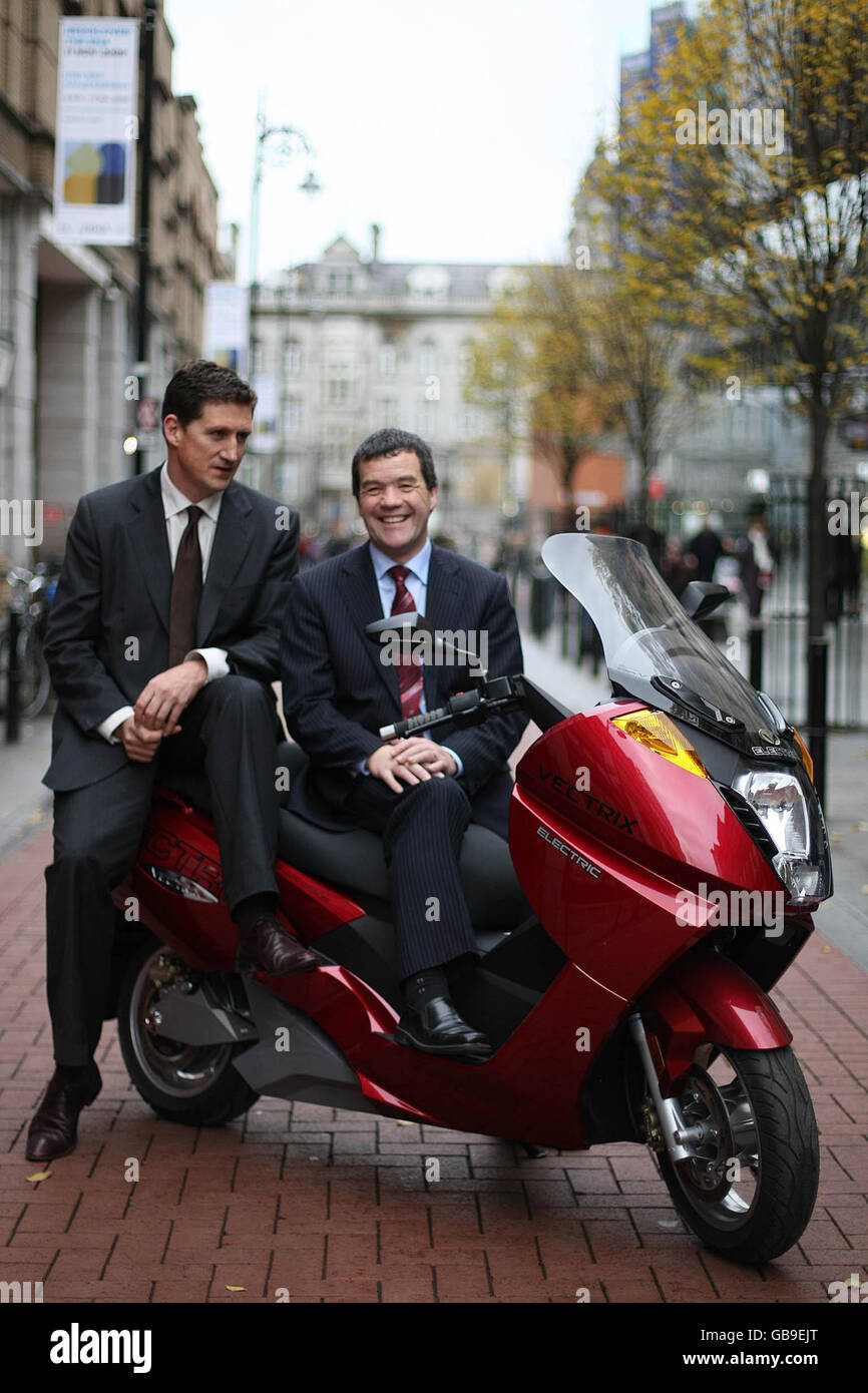 Mass transport on scooter hi-res stock photography and images - Alamy