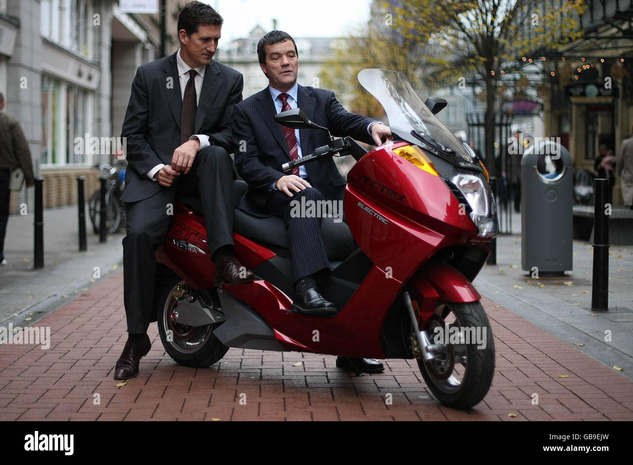 Energy Minister Eamon Ryan (left) and Transport Minister Noel Dempsey ...