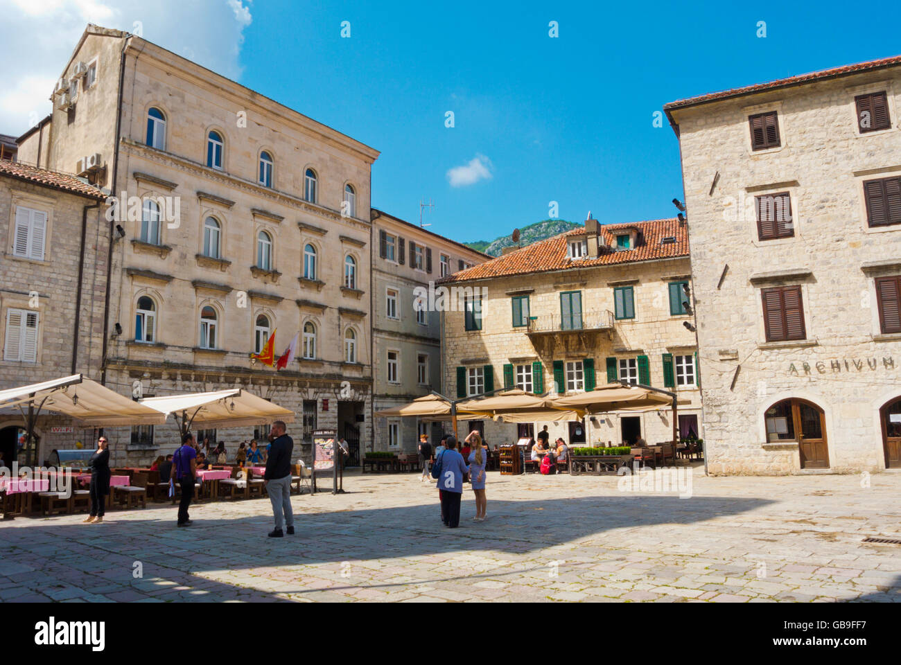 Trg Sv Tripuna, Stari grad, old town, Kotor, Montenegro, Crna Gora ...