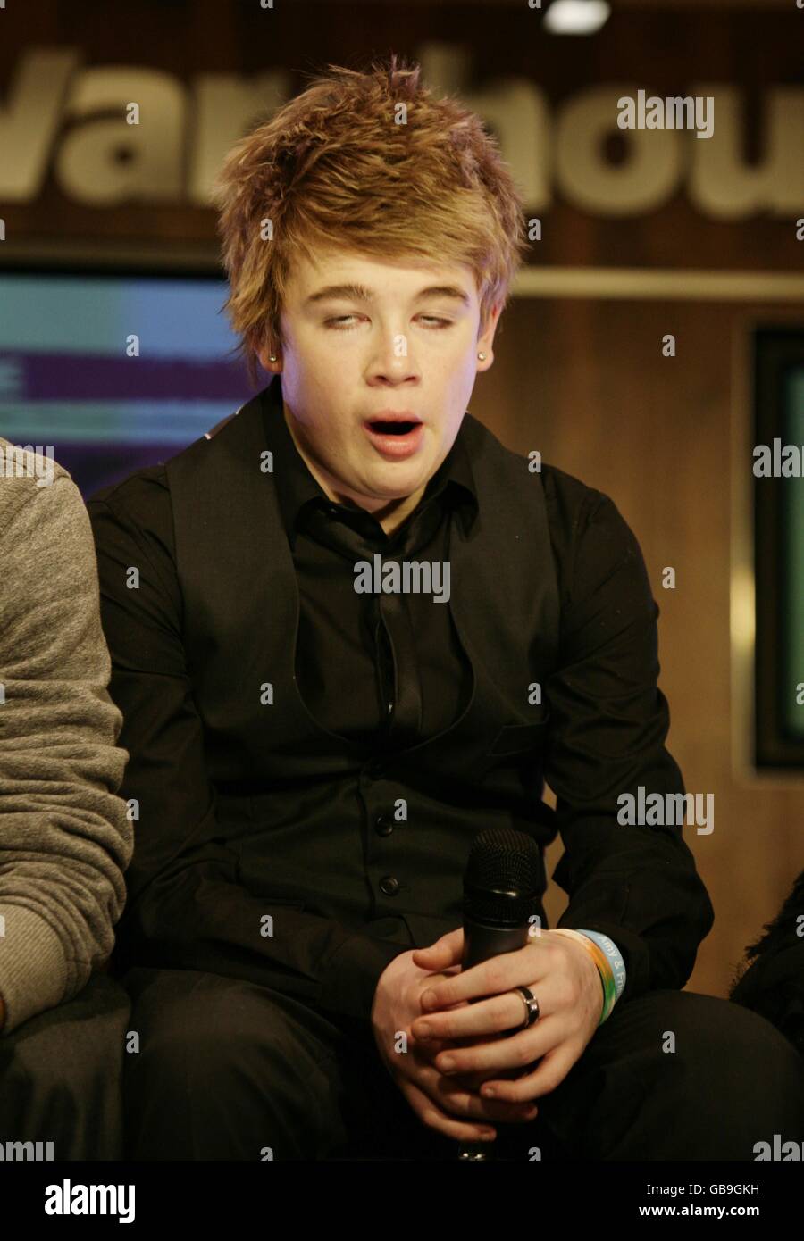 Eoghan Quigg at the Secret X Factor gig at The Carphone Warehouse, on ...