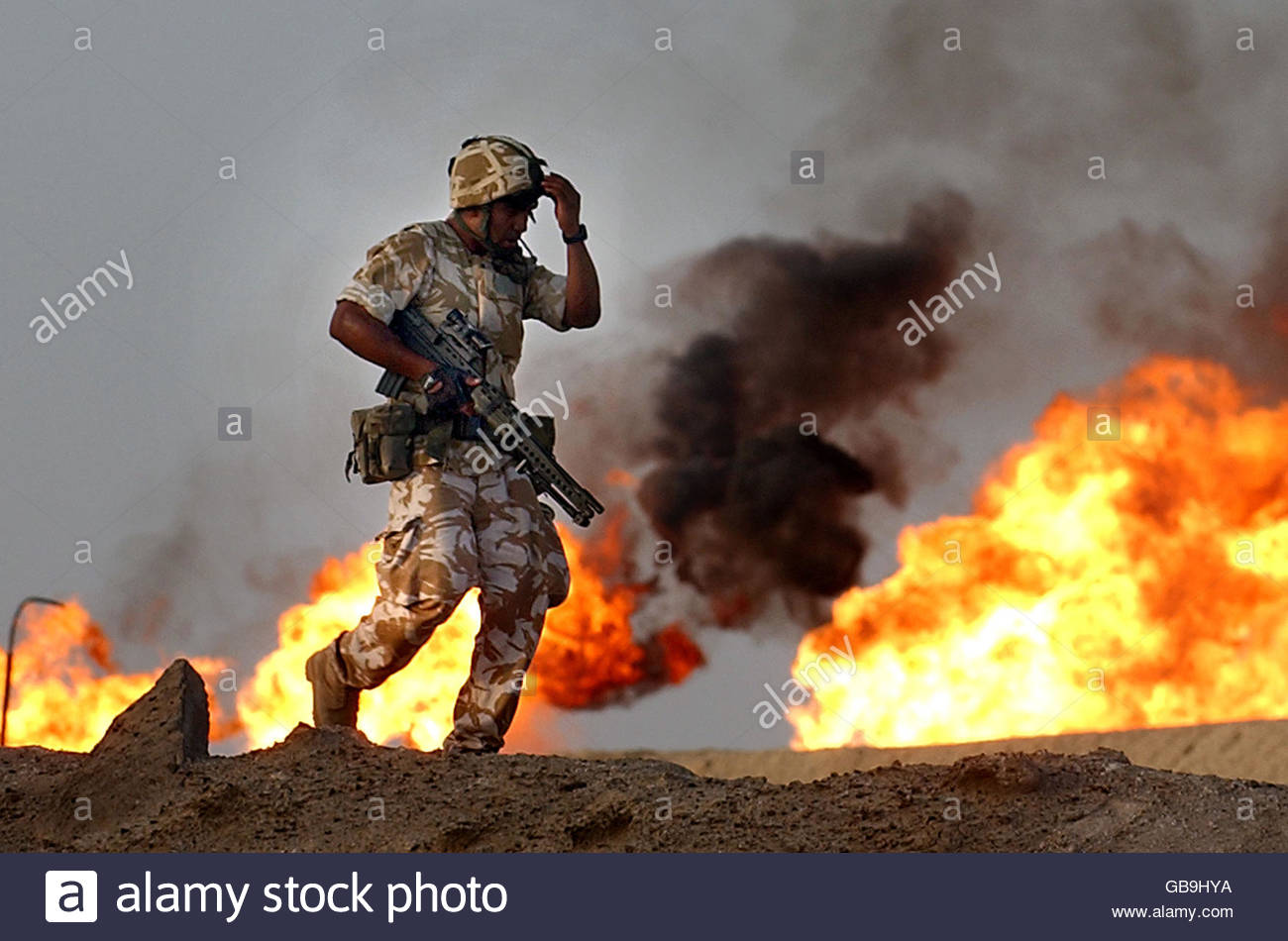 Soldiers From The 2nd Battalion The Light Infantry Stock Photos ...