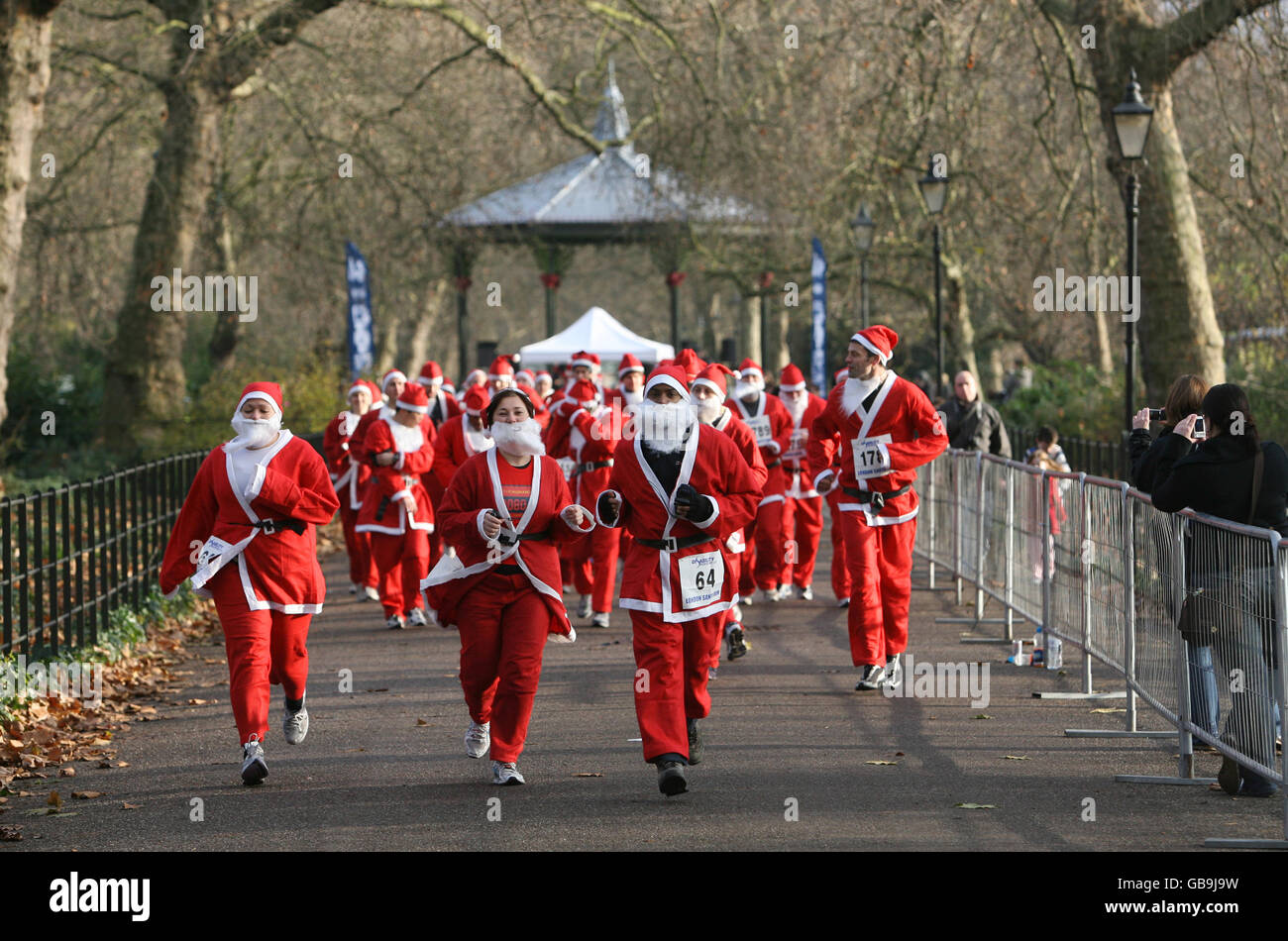 Charity runner with photo hi-res stock photography and images - Alamy