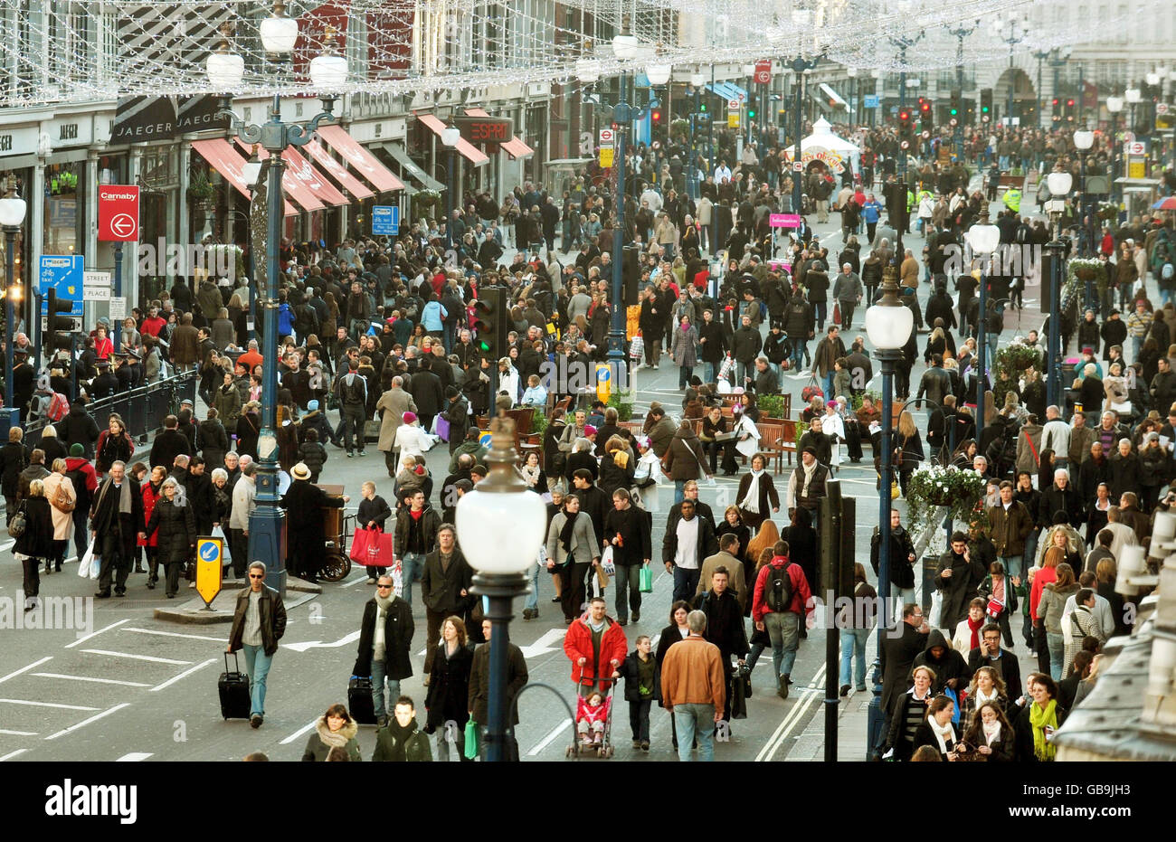 Oxford Street pedestrianised Stock Photo - Alamy