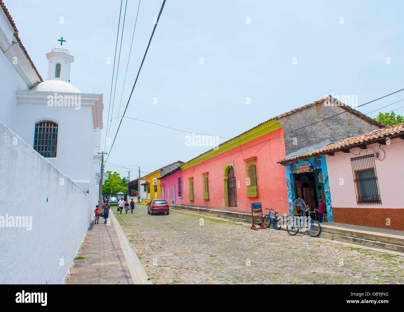 Street view of Suchitoto El Salvador Stock Photo - Alamy