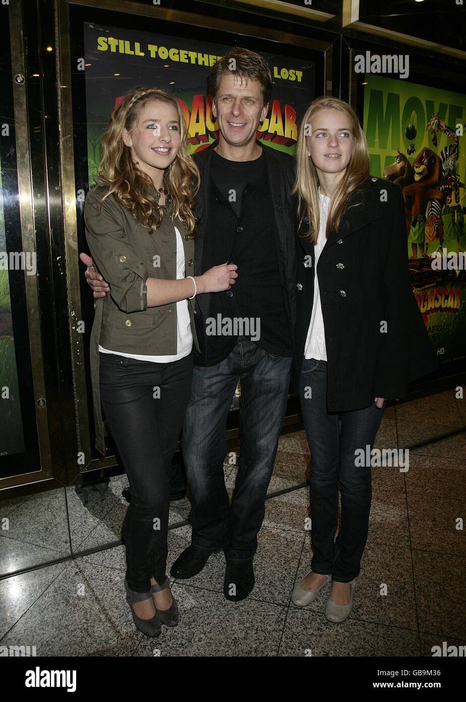 Andrew Castle (Centre) and daughters arrive for premiere of 'Madagascar ...