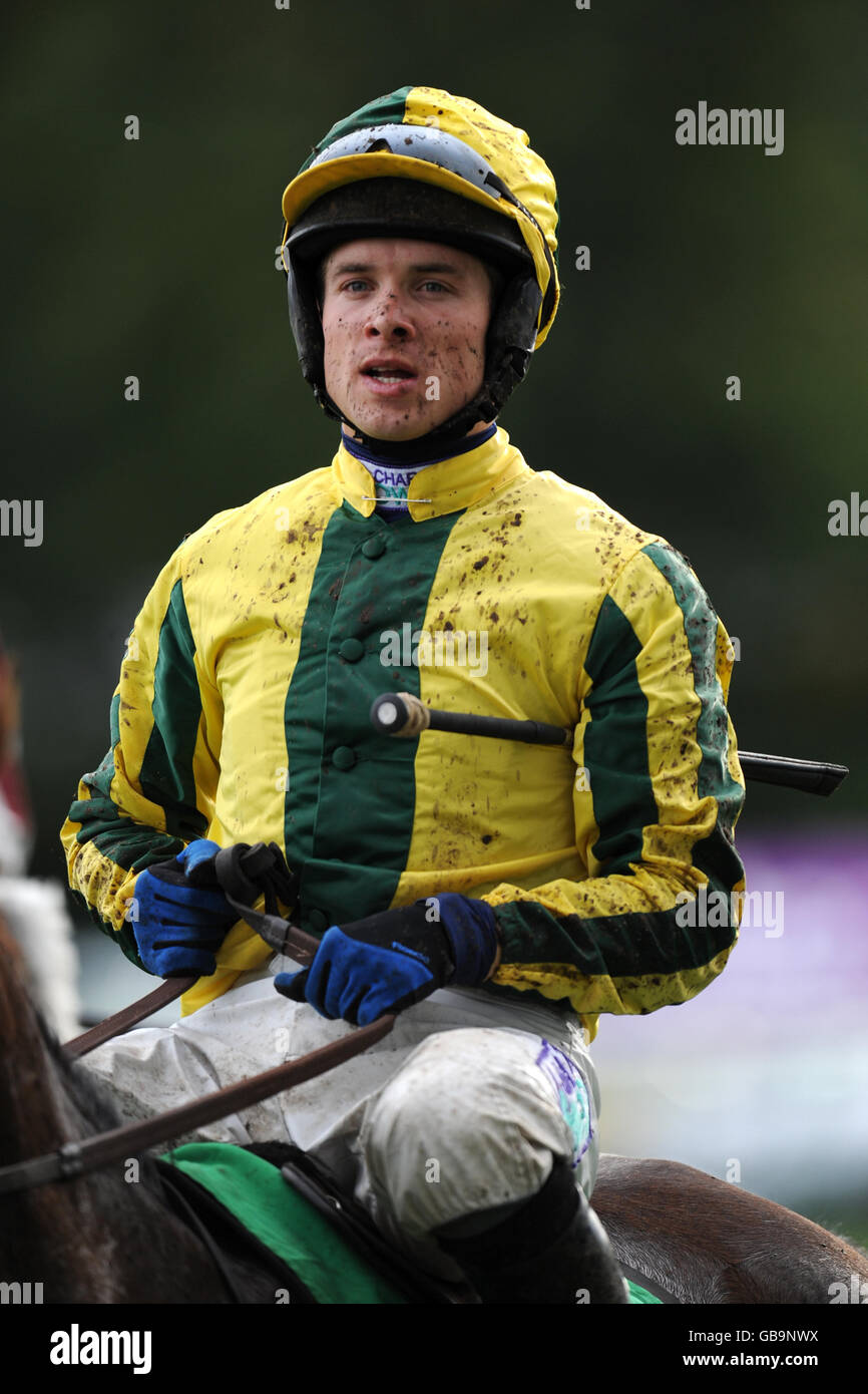 Horse Racing - Uttoxeter Racecourse. Sam Thomas, jockey Stock Photo - Alamy
