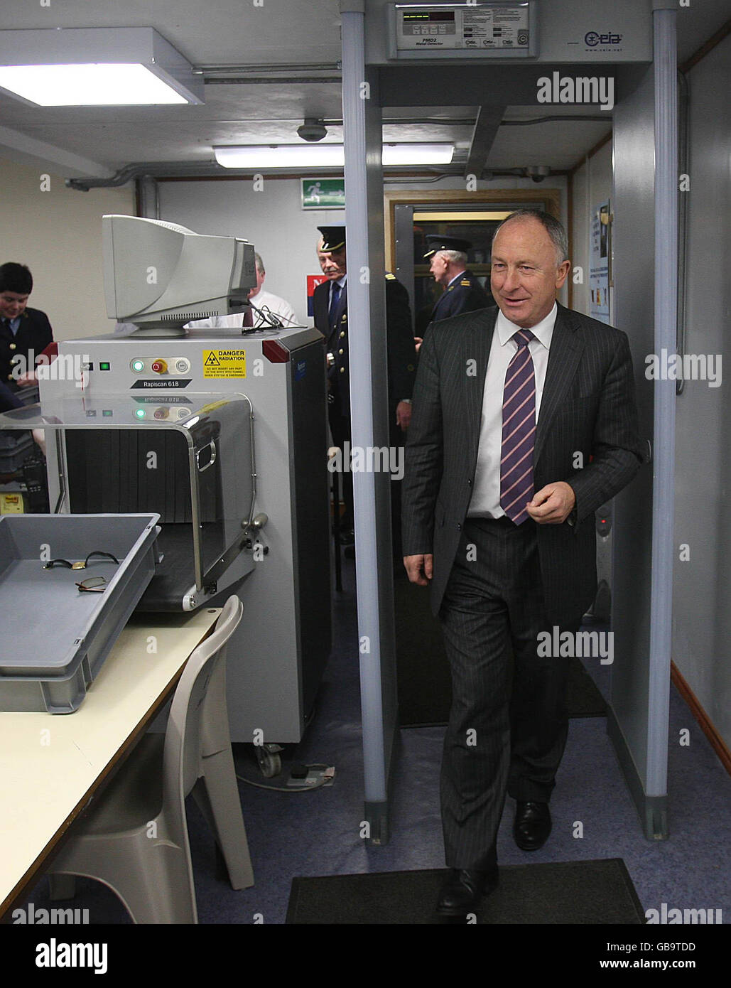 Dermot Ahern visits Wheatfield Prison Stock Photo - Alamy