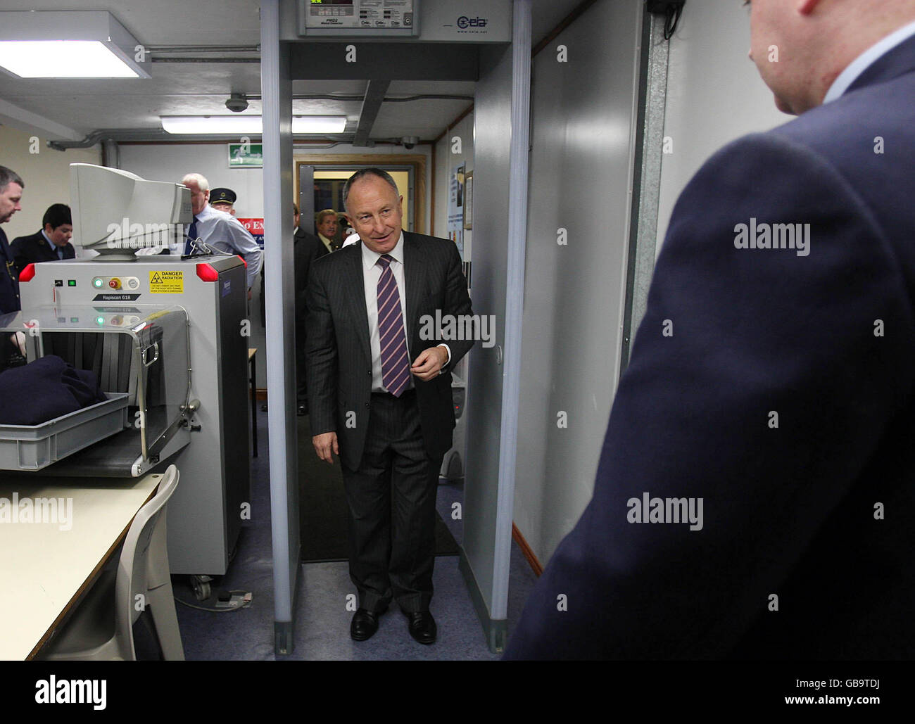 Dermot Ahern visits Wheatfield Prison Stock Photo - Alamy