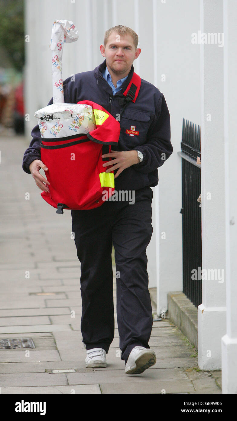 eBay predicts busiest online shopping day Stock Photo - Alamy