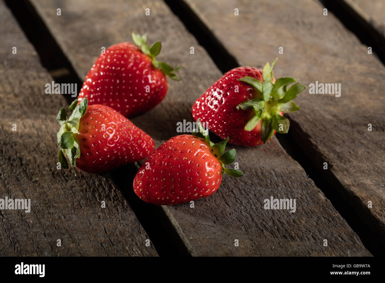 Four plank hi-res stock photography and images - Alamy