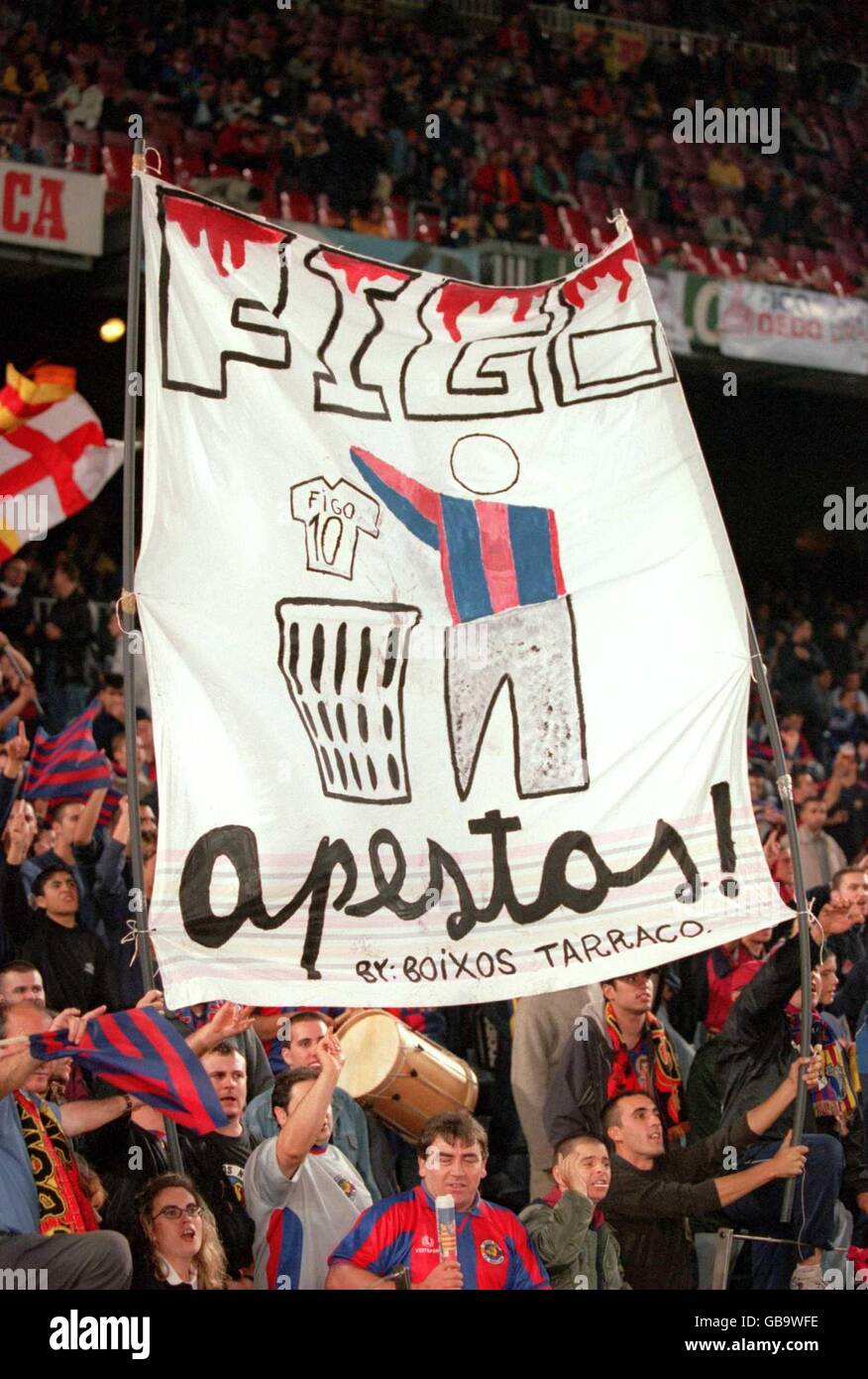 Luis figo barcelona hi-res stock photography and images - Alamy