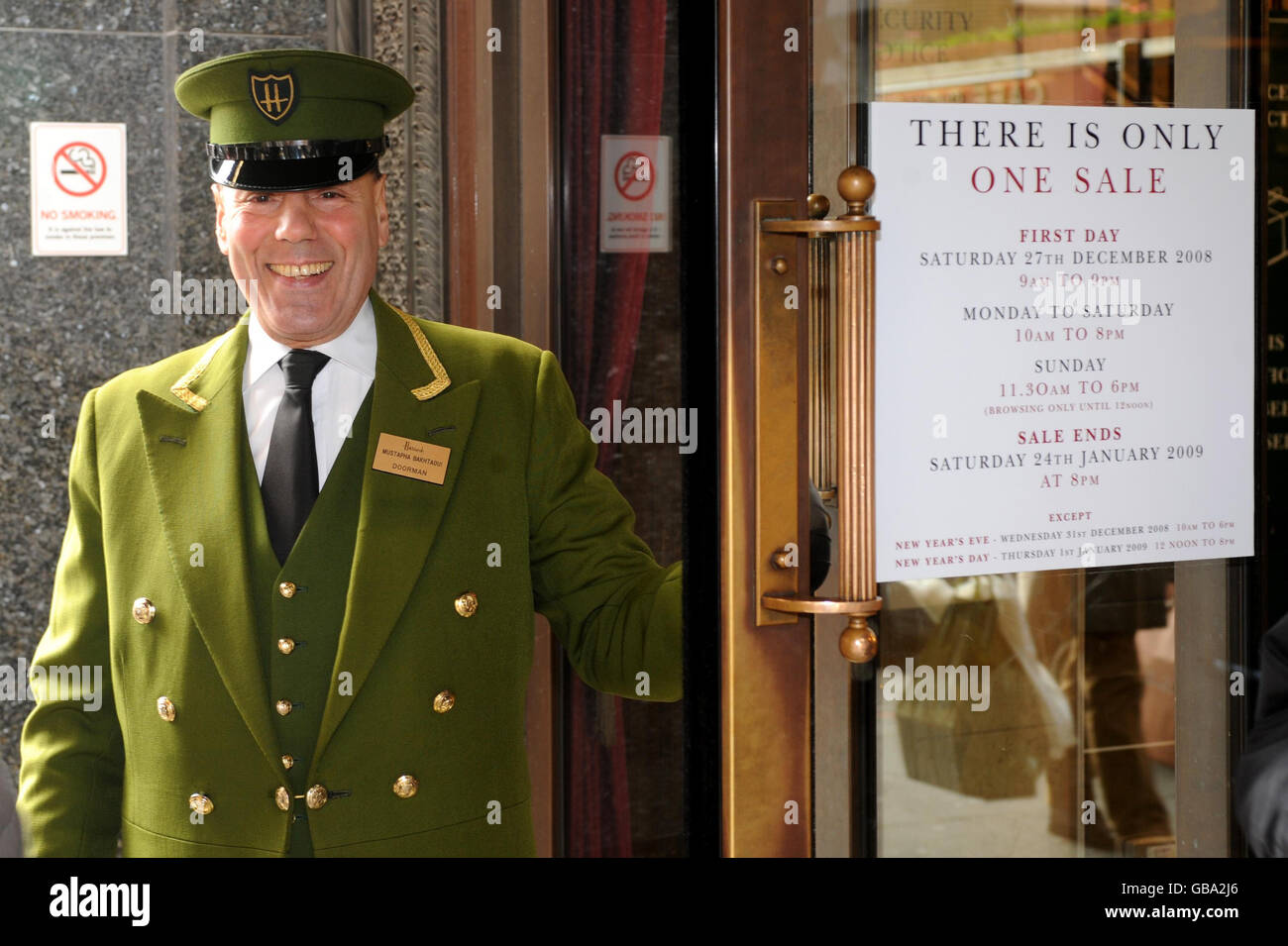 Harrods uniform hi-res stock photography and images - Alamy