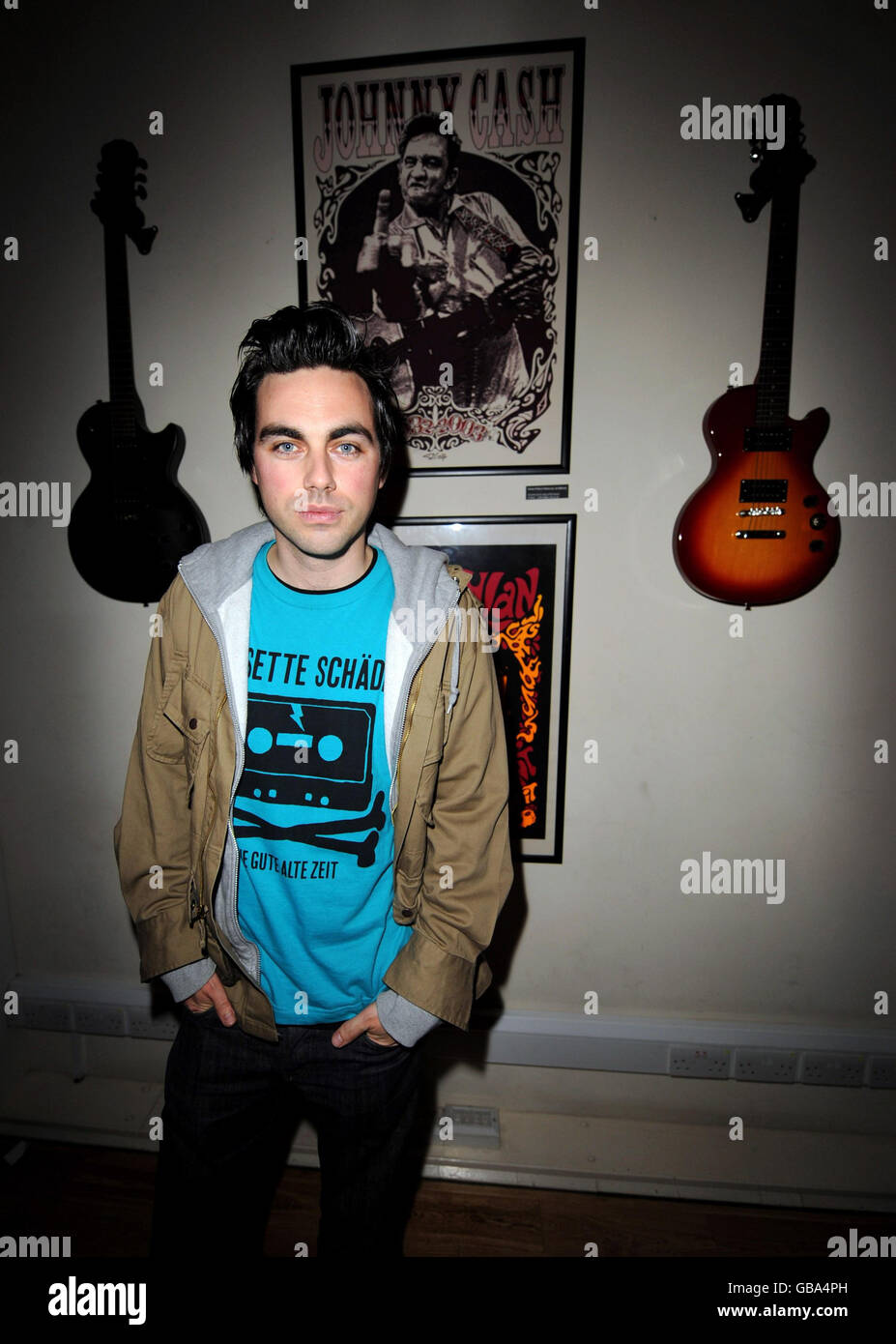 Hard-Fi's frontman Richard Archer poses in the Gibson Guitar Studio ...