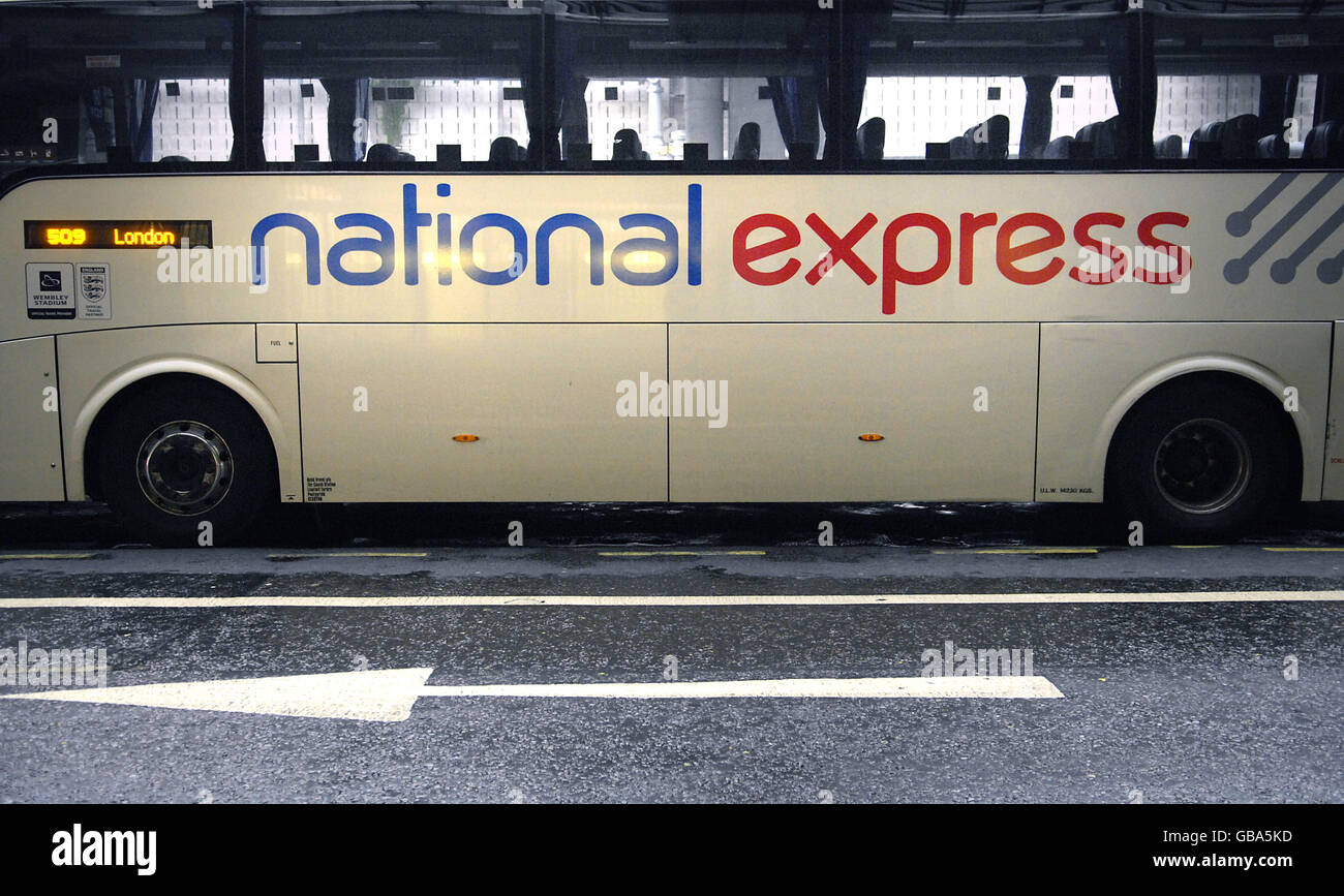 Bus in london hi-res stock photography and images - Alamy