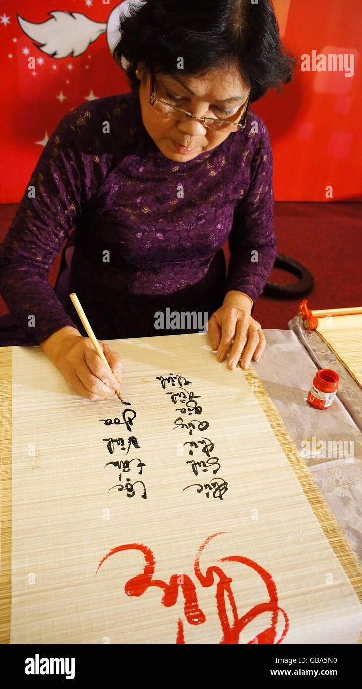 Calligrapher person hi-res stock photography and images - Alamy