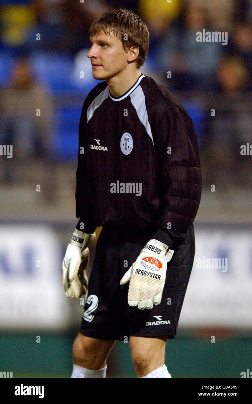 Torpedo moscow goalkeeper hi-res stock photography and images - Alamy