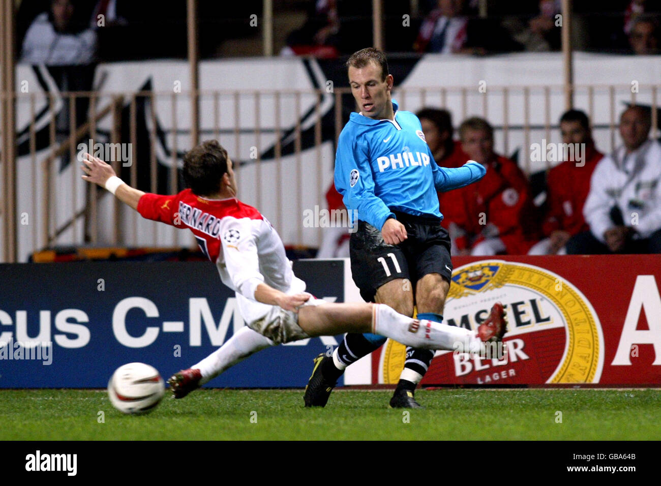 Arjen robben psv hi-res stock photography and images - Alamy