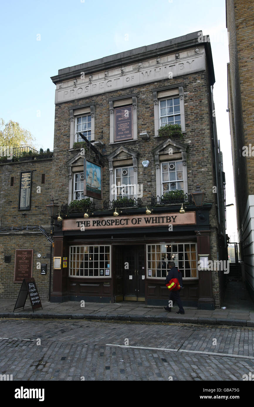 Famous landmarks in whitby hi-res stock photography and images - Alamy