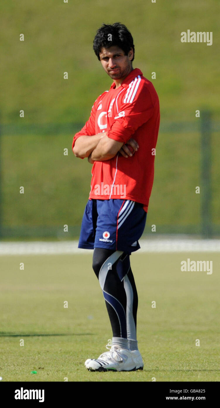 United arab emirates cricket team hi-res stock photography and images ...