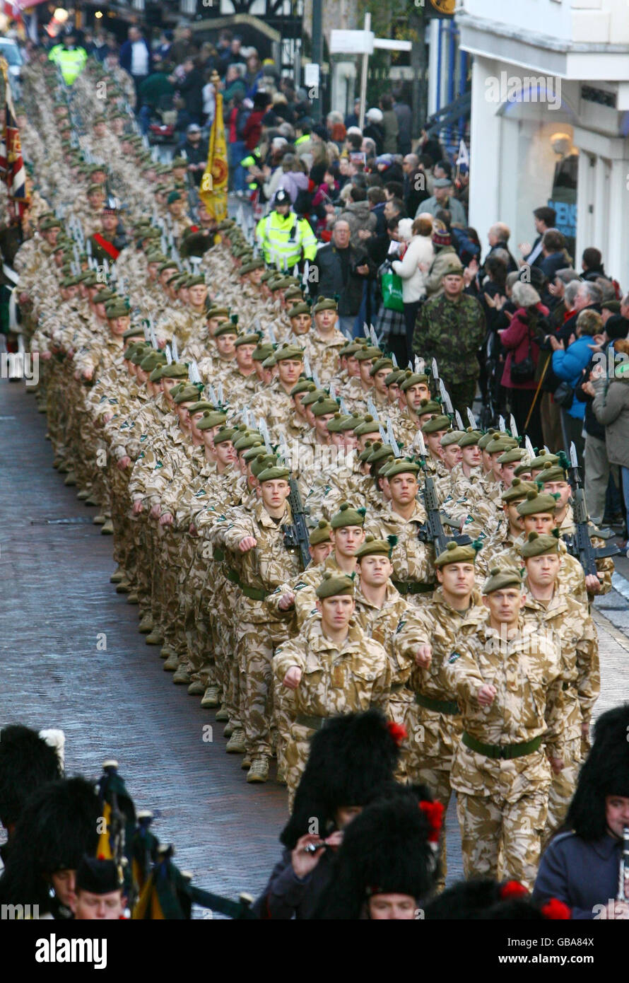 Troops parade after Afghan return Stock Photo - Alamy